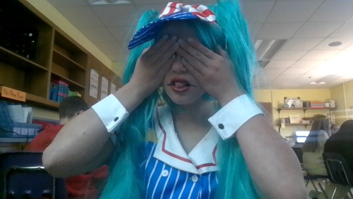 Hey everyone! I'm dressed as mesmerizer hatsune Miku and am being made ...